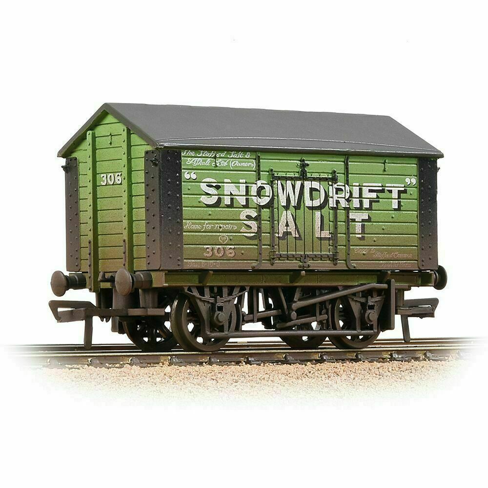 Bachmann - 10T Covered Salt Wagon 'Snowdrift Salt' Green - Weathered ...