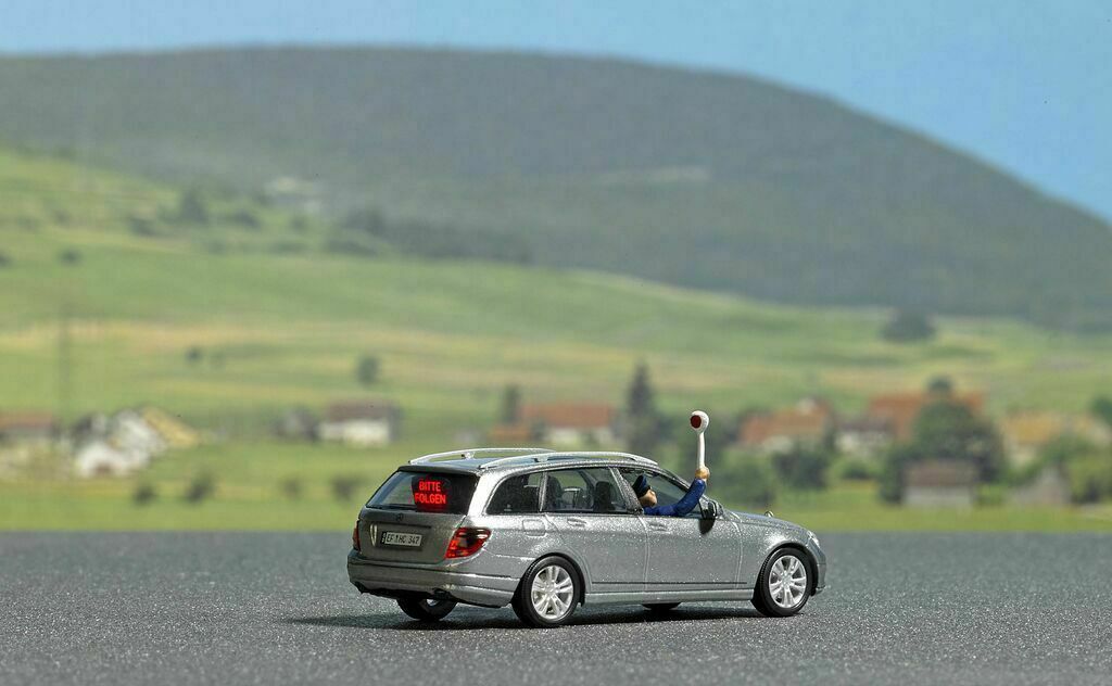 Busch - Police Car With Follow Me Sign (5635) £18.41 from OMR