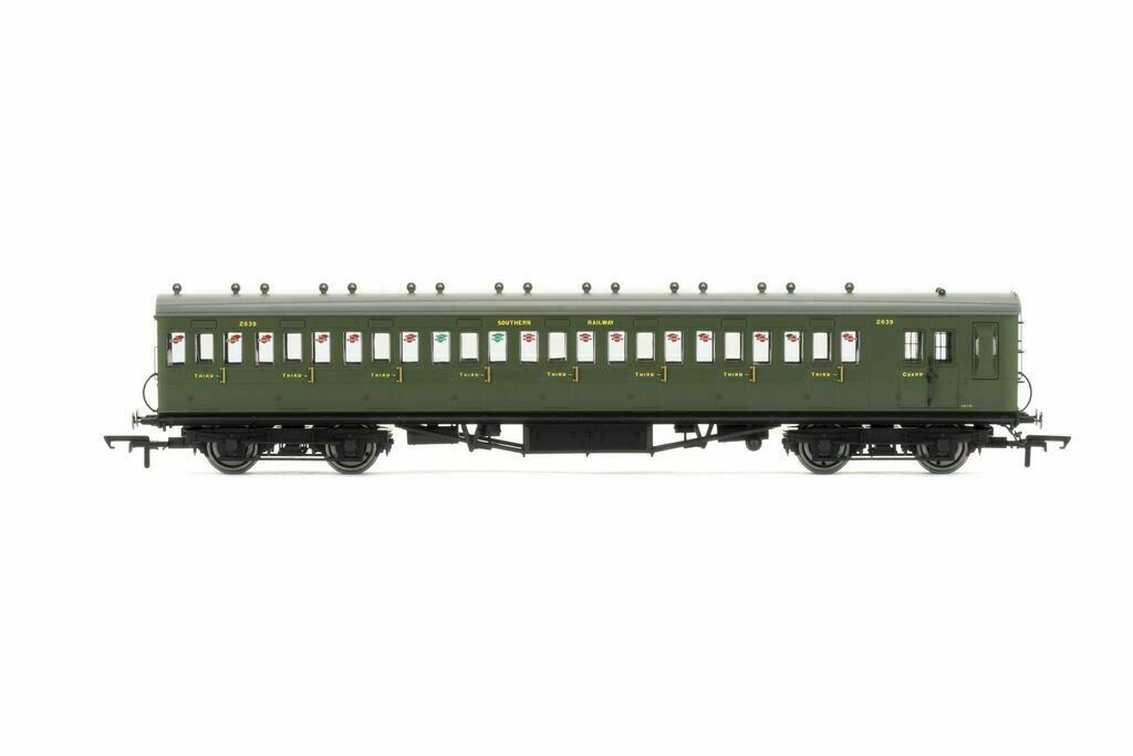 Hornby - SR 58' Maunsell Rebuilt (Ex-LSWR 48’) Eight Compartment Brake ...